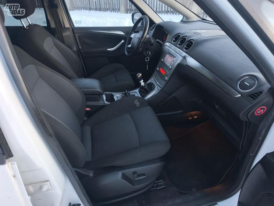 Ford S-Max 2010 in Druskininkai, with an engine capacity of 2.20 L and mileage of 262 thousand km for 3150 €, photo 10 on AUTOMOTO.COM.LV