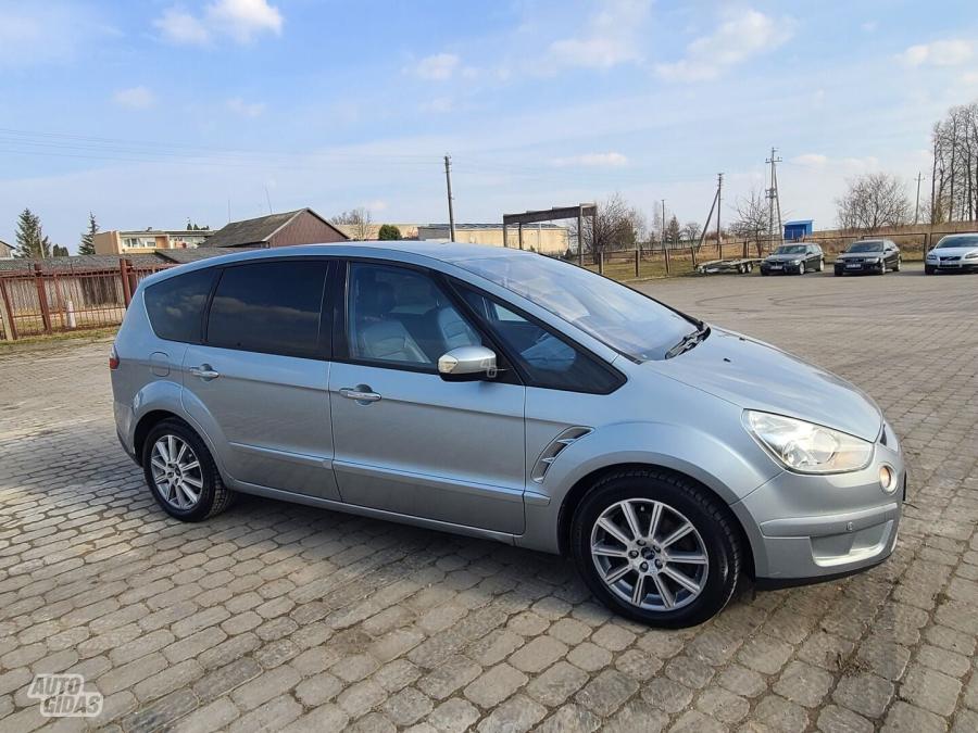 Ford S-Max 2010 in Marijampole, with an engine capacity of 1.80 L and mileage of 280 thousand km for 2750 €, photo 8 on AUTOMOTO.COM.LV