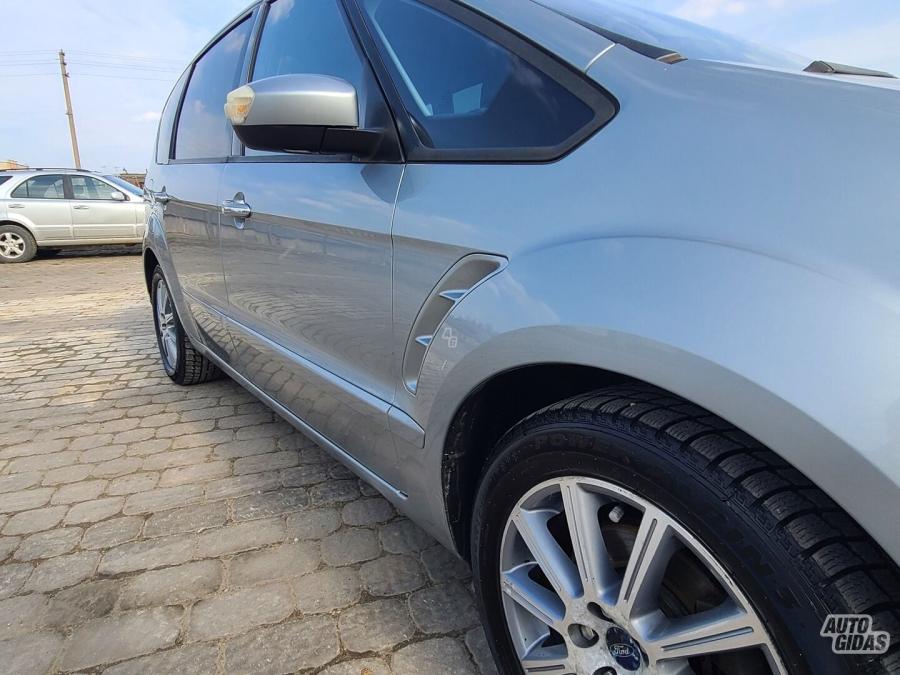 Ford S-Max 2010 in Marijampole, with an engine capacity of 1.80 L and mileage of 280 thousand km for 2750 €, photo 12 on AUTOMOTO.COM.LV