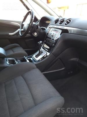 Ford S-Max 2010 in Ogre, with an engine capacity of 2.00 L and mileage of 345 thousand km for 5350 €, photo 3 on AUTOMOTO.COM.LV