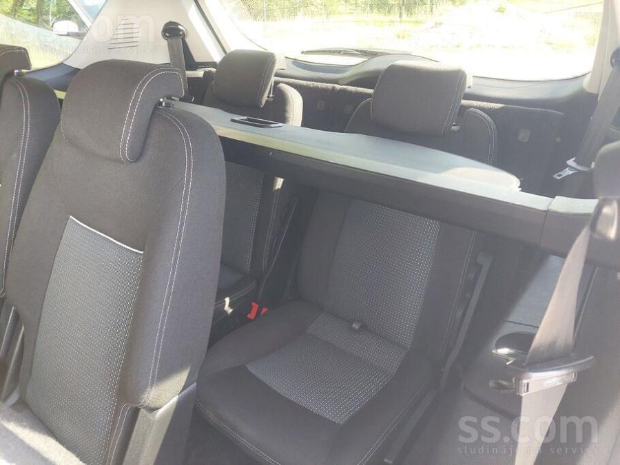 Ford S-Max 2010 Cēsis, ar dzinēja tilpumu 2.00 L un nobraukumu 259 tūkst. km par 5200 €, foto 9 vietnē AUTOMOTO.COM.LV