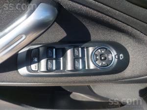 Ford S-Max 2010 Cēsis, ar dzinēja tilpumu 2.00 L un nobraukumu 259 tūkst. km par 5200 €, foto 10 vietnē AUTOMOTO.COM.LV