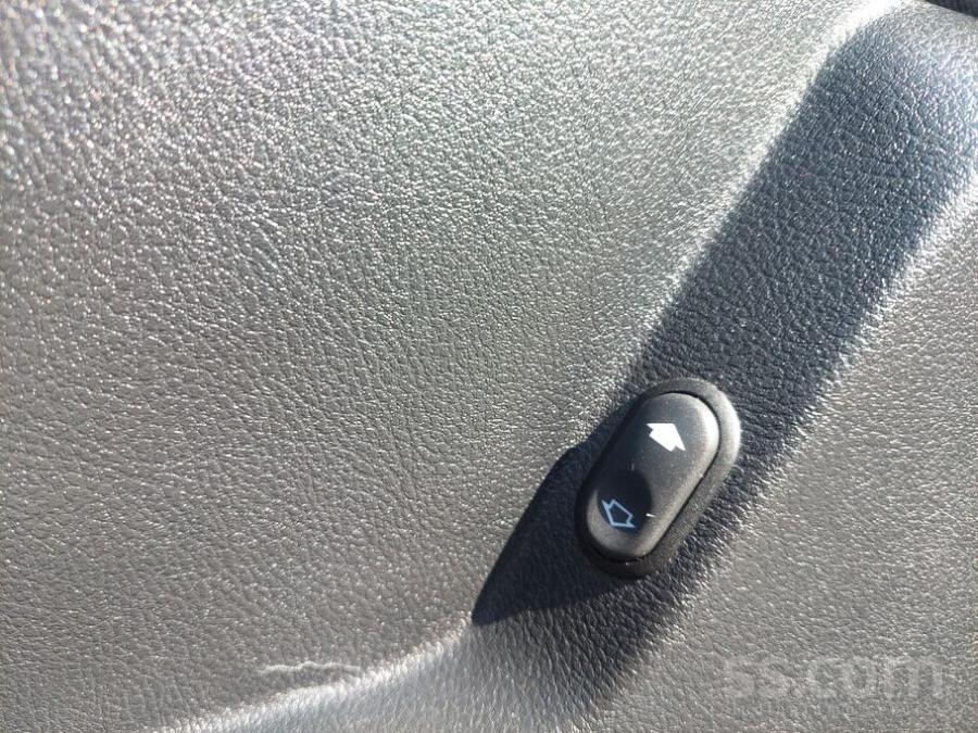 Ford S-Max 2010 Cēsis, ar dzinēja tilpumu 2.00 L un nobraukumu 259 tūkst. km par 5200 €, foto 11 vietnē AUTOMOTO.COM.LV
