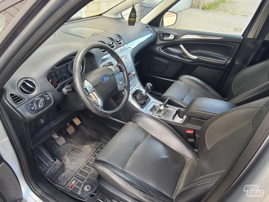 Ford S-Max 2010 in Marijampole, with an engine capacity of 1.80 L and mileage of 282 thousand km for 2450 €, photo 10 on AUTOMOTO.COM.LV