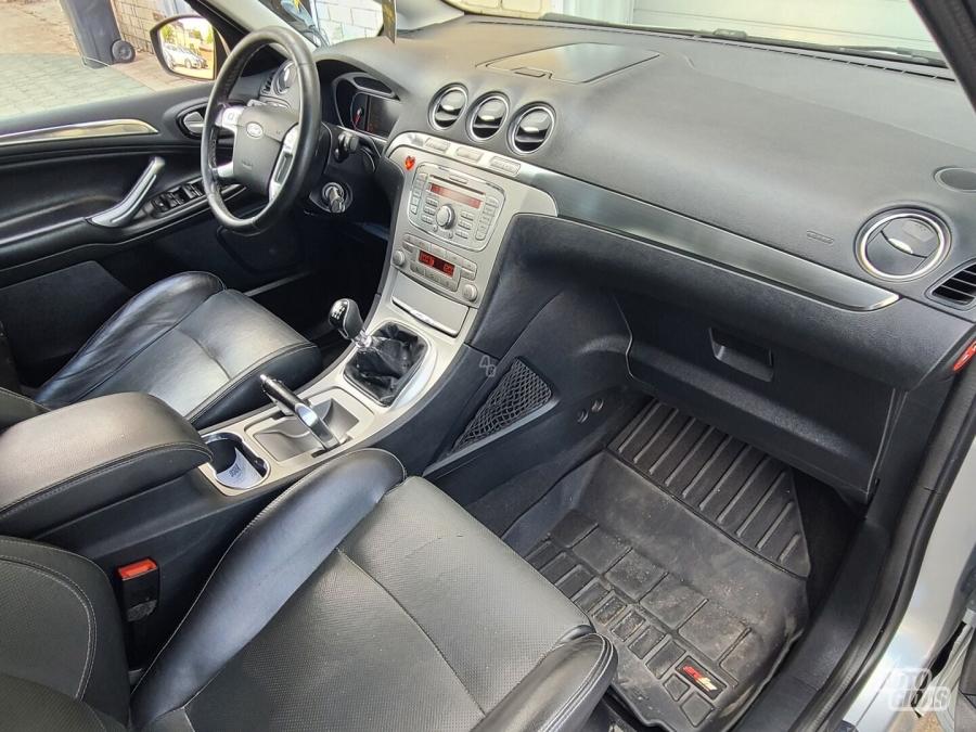 Ford S-Max 2010 in Marijampole, with an engine capacity of 1.80 L and mileage of 282 thousand km for 2450 €, photo 12 on AUTOMOTO.COM.LV