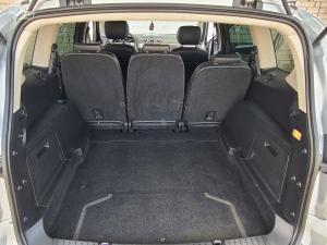 Ford S-Max 2010 in Marijampole, with an engine capacity of 1.80 L and mileage of 282 thousand km for 2450 €, photo 14 on AUTOMOTO.COM.LV