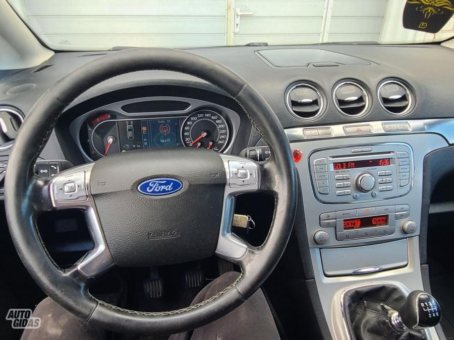 Ford S-Max 2010 in Marijampole, with an engine capacity of 1.80 L and mileage of 282 thousand km for 2450 €, photo 15 on AUTOMOTO.COM.LV