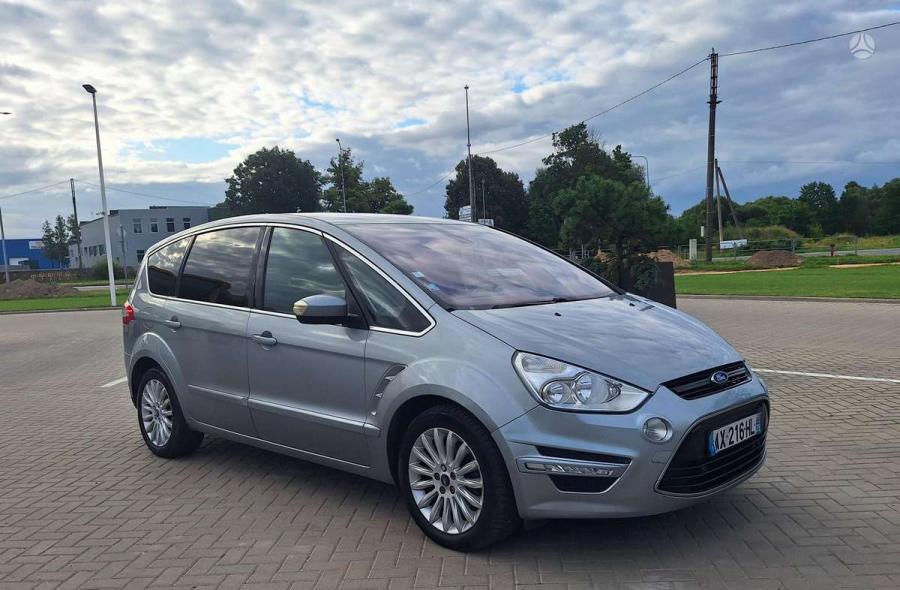 Ford S-Max 2010 in Taurage, with an engine capacity of 2.00 L and mileage of 275 thousand km for 3700 €, photo 4 on AUTOMOTO.COM.LV