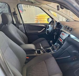 Ford S-Max 2010 in Taurage, with an engine capacity of 2.00 L and mileage of 275 thousand km for 3700 €, photo 12 on AUTOMOTO.COM.LV
