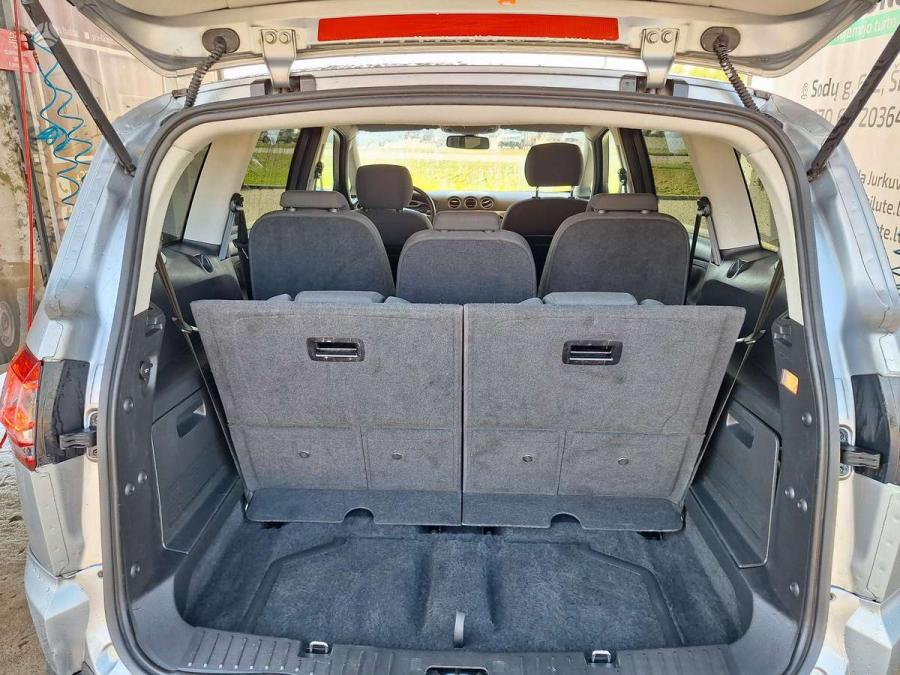 Ford S-Max 2010 in Taurage, with an engine capacity of 2.00 L and mileage of 275 thousand km for 3700 €, photo 14 on AUTOMOTO.COM.LV