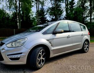 Ford S-Max 2011 in Riga, with an engine capacity of 2.00 L and mileage of 325 thousand km for 4150 €, photo 3 on AUTOMOTO.COM.LV
