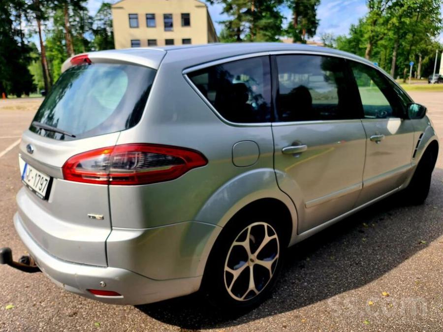 Ford S-Max 2011 in Riga, with an engine capacity of 2.00 L and mileage of 325 thousand km for 4150 €, photo 5 on AUTOMOTO.COM.LV