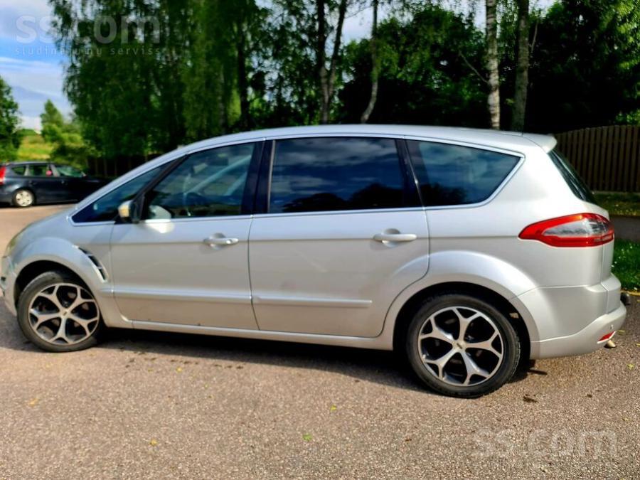 Ford S-Max 2011 in Riga, with an engine capacity of 2.00 L and mileage of 325 thousand km for 4150 €, photo 6 on AUTOMOTO.COM.LV