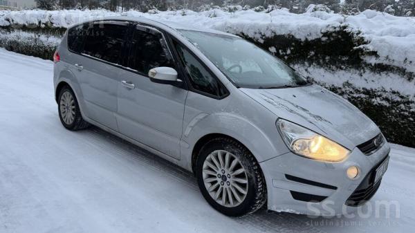 Ford S-Max 2011 in Riga, with an engine capacity of 2.00 L and mileage of 301 thousand km for 4100 €, photo 3 on AUTOMOTO.COM.LV