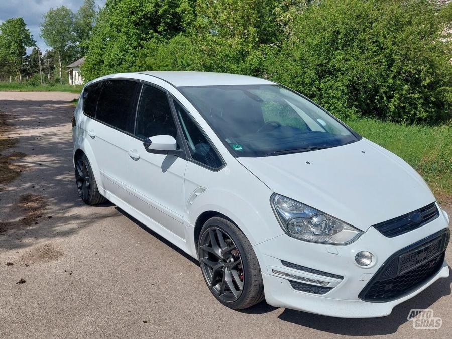Ford S-Max 2011 in Radviliskis, with an engine capacity of 2.20 L and mileage of 277 thousand km for 5250 €, photo 1 on AUTOMOTO.COM.LV