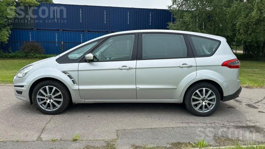Ford S-Max 2011 in Riga, with an engine capacity of 2.00 L and mileage of 334 thousand km for 2855 €, photo 5 on AUTOMOTO.COM.LV