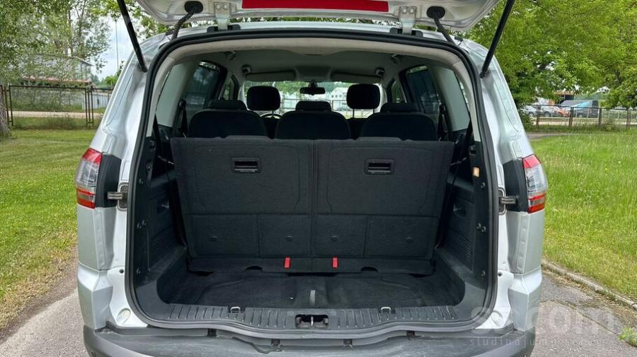 Ford S-Max 2011 in Riga, with an engine capacity of 2.00 L and mileage of 334 thousand km for 2855 €, photo 9 on AUTOMOTO.COM.LV