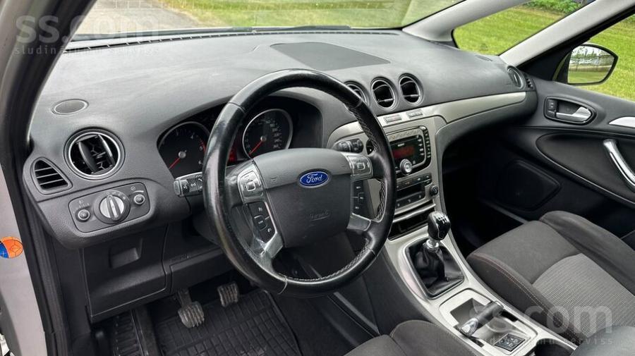 Ford S-Max 2011 in Riga, with an engine capacity of 2.00 L and mileage of 334 thousand km for 2855 €, photo 10 on AUTOMOTO.COM.LV