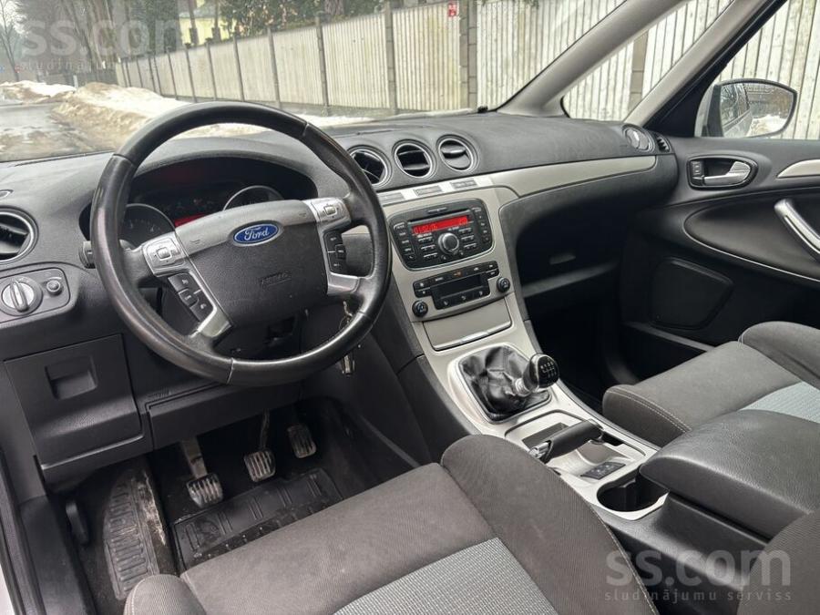 Ford S-Max 2011 Rīga, ar dzinēja tilpumu 2.00 L un nobraukumu 0 tūkst. km par 4290 €, foto 12 vietnē AUTOMOTO.COM.LV