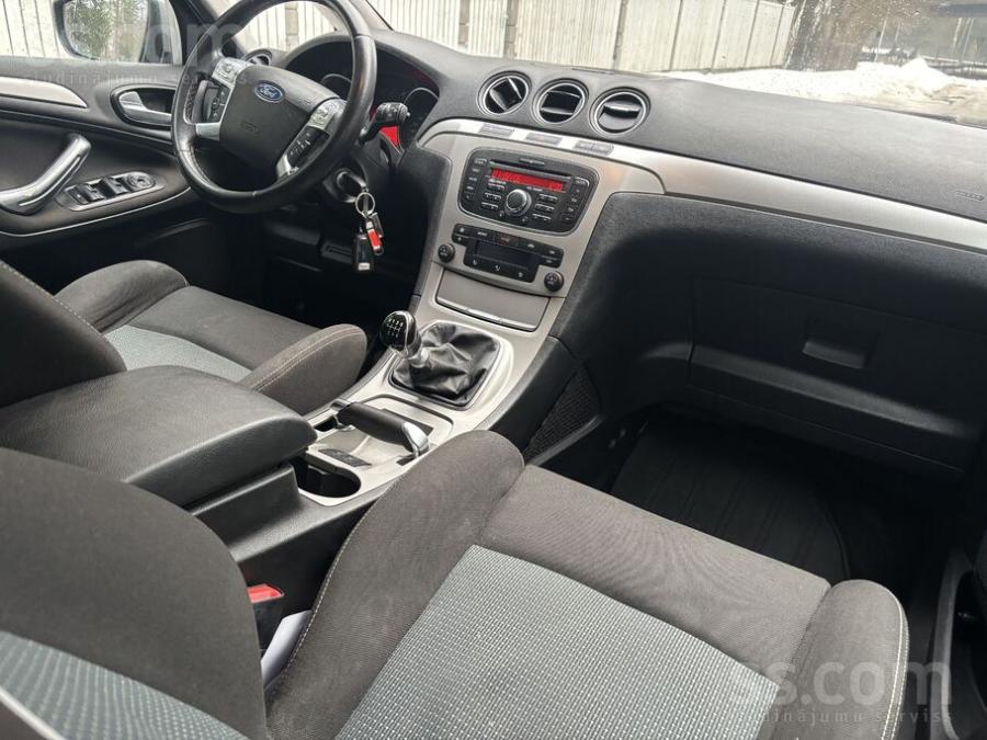 Ford S-Max 2011 Rīga, ar dzinēja tilpumu 2.00 L un nobraukumu 0 tūkst. km par 4290 €, foto 14 vietnē AUTOMOTO.COM.LV
