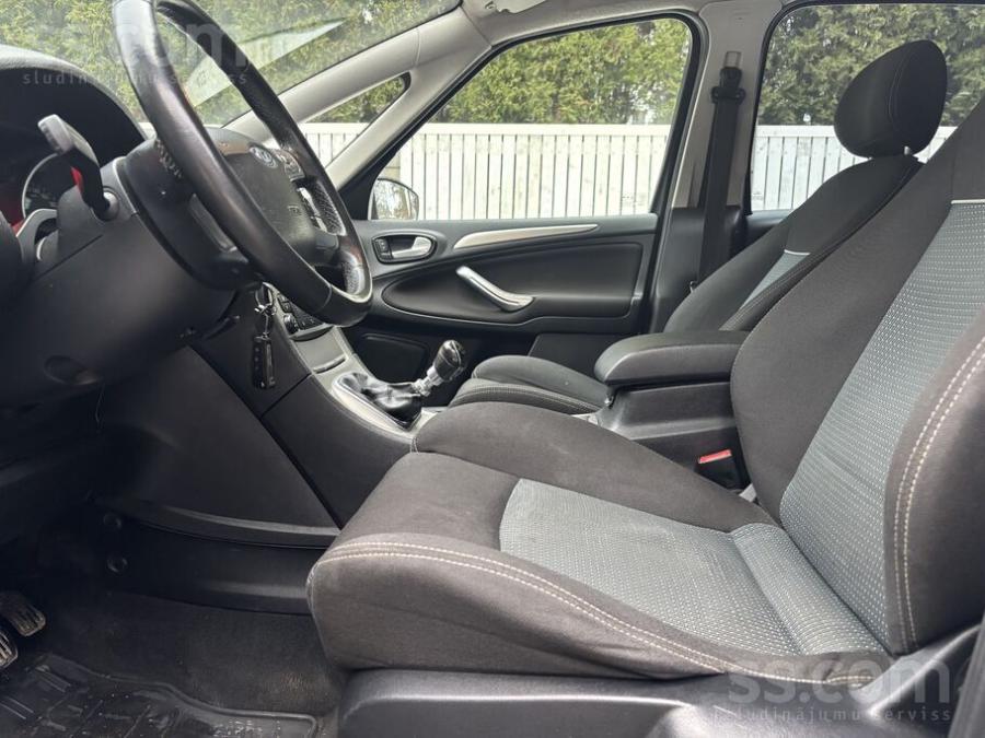 Ford S-Max 2011 Rīga, ar dzinēja tilpumu 2.00 L un nobraukumu 0 tūkst. km par 4690 €, foto 14 vietnē AUTOMOTO.COM.LV