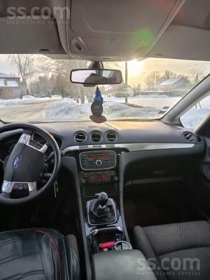 Ford S-Max 2011 Liepāja, ar dzinēja tilpumu 2.00 L un nobraukumu 345 tūkst. km par 5200 €, foto 3 vietnē AUTOMOTO.COM.LV