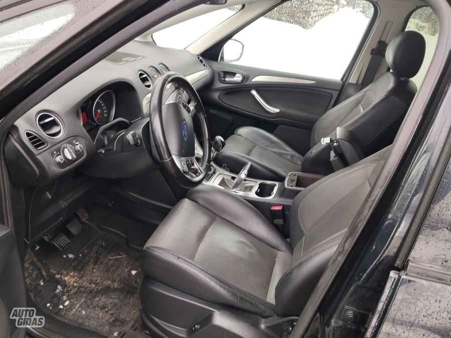 Ford S-Max 2012 in Vilnius, with an engine capacity of 2.00 L and mileage of 285 thousand km for 4200 €, photo 4 on AUTOMOTO.COM.LV