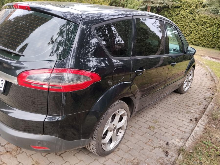 Ford S-Max 2012 in Vilnius, with an engine capacity of 2.00 L and mileage of 285 thousand km for 4200 €, photo 13 on AUTOMOTO.COM.LV