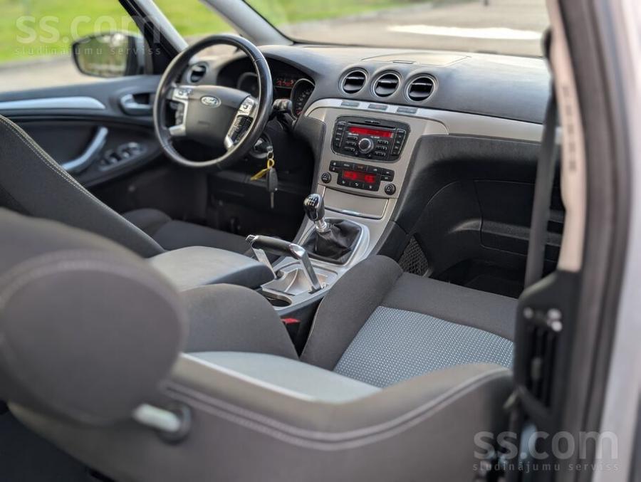 Ford S-Max 2012 Rīga, ar dzinēja tilpumu 2.00 L un nobraukumu 0 tūkst. km par 4950 €, foto 8 vietnē AUTOMOTO.COM.LV