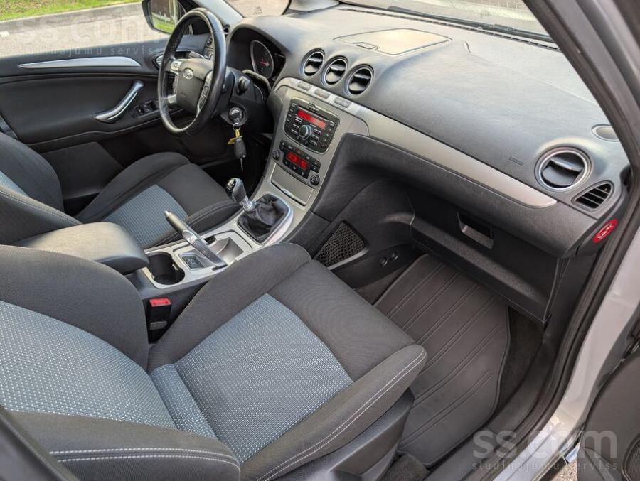 Ford S-Max 2012 Rīga, ar dzinēja tilpumu 2.00 L un nobraukumu 0 tūkst. km par 4950 €, foto 17 vietnē AUTOMOTO.COM.LV