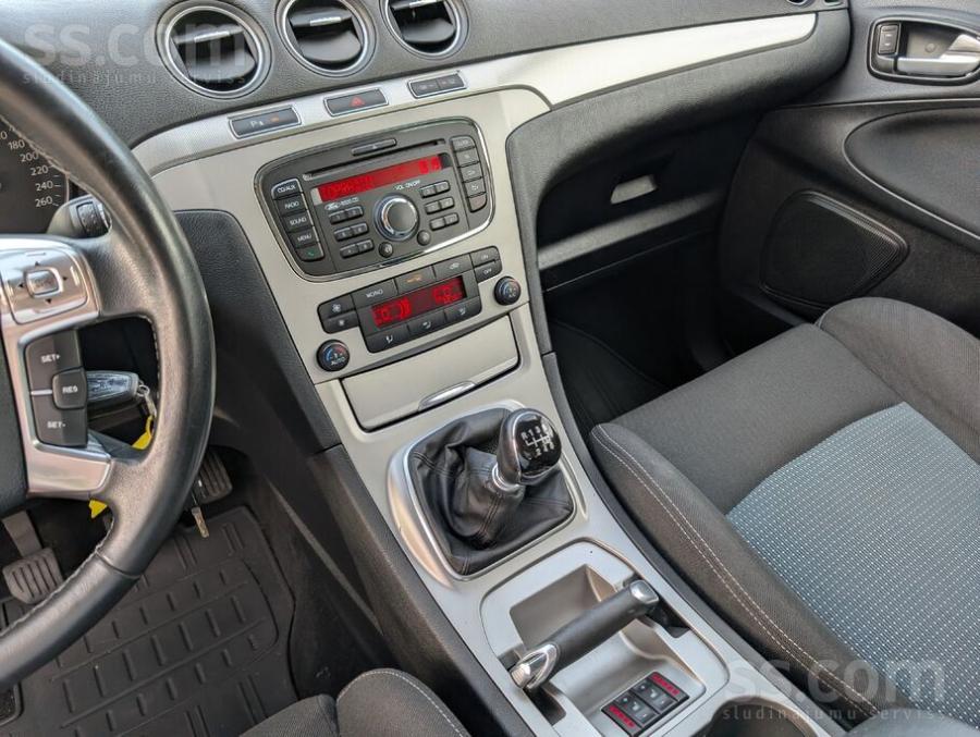 Ford S-Max 2012 Rīga, ar dzinēja tilpumu 2.00 L un nobraukumu 0 tūkst. km par 4950 €, foto 18 vietnē AUTOMOTO.COM.LV