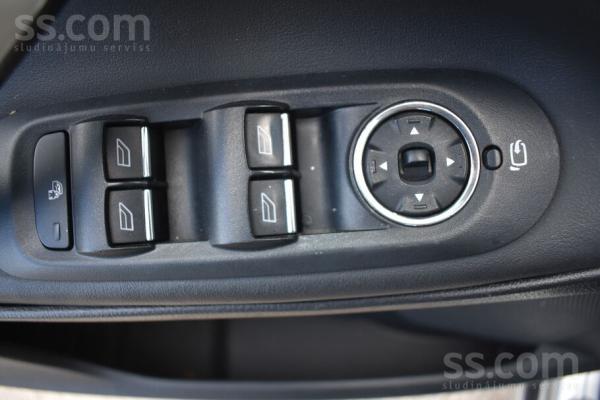 Ford S-Max 2012 Talsi, ar dzinēja tilpumu 2.00 L un nobraukumu 263 tūkst. km par 4900 €, foto 10 vietnē AUTOMOTO.COM.LV