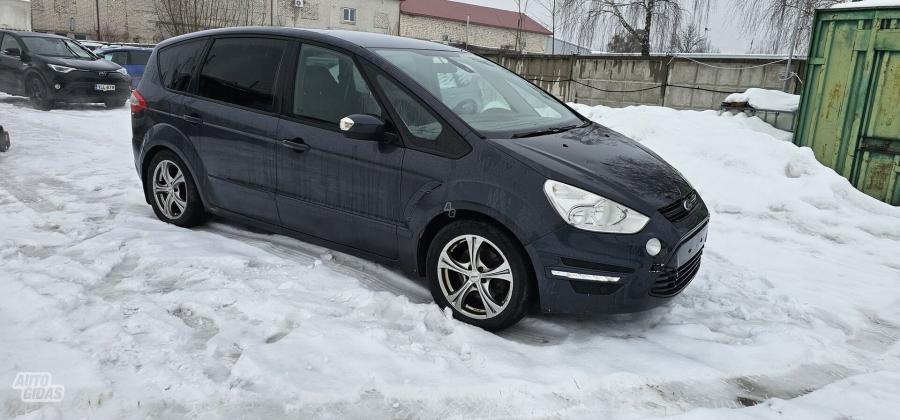 Ford S-Max 2013 in Kaunas, with an engine capacity of 2.00 L and mileage of 400 thousand km for 1850 €, photo 1 on AUTOMOTO.COM.LV