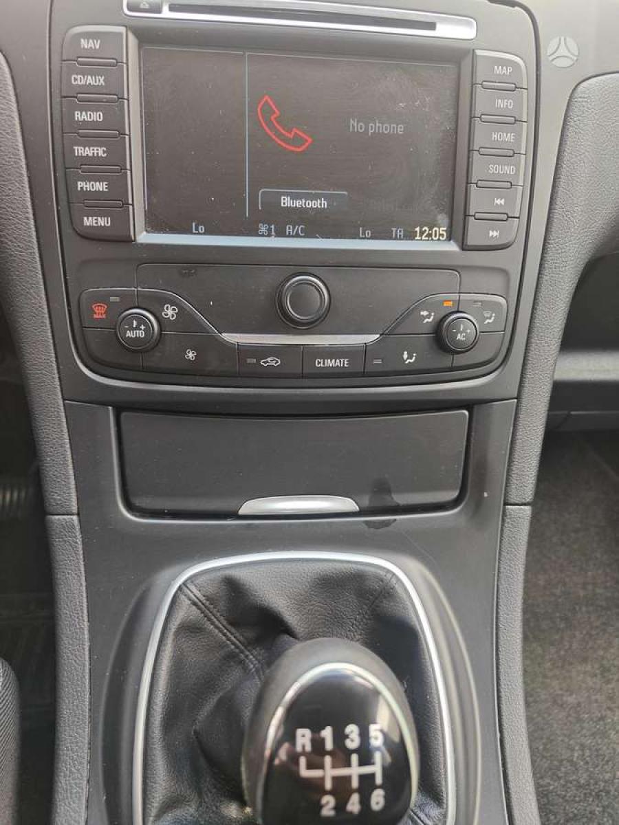 Ford S-Max 2013 in Klaipeda, with an engine capacity of 2.00 L and mileage of 300 thousand km for 3750 €, photo 7 on AUTOMOTO.COM.LV