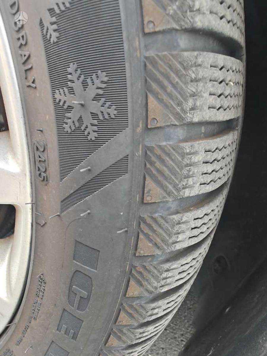 Ford S-Max 2013 in Klaipeda, with an engine capacity of 2.00 L and mileage of 300 thousand km for 3750 €, photo 12 on AUTOMOTO.COM.LV