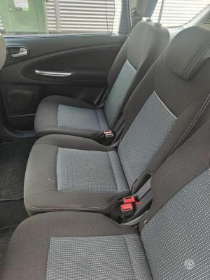 Ford S-Max 2013 in Klaipeda, with an engine capacity of 2.00 L and mileage of 300 thousand km for 3750 €, photo 15 on AUTOMOTO.COM.LV