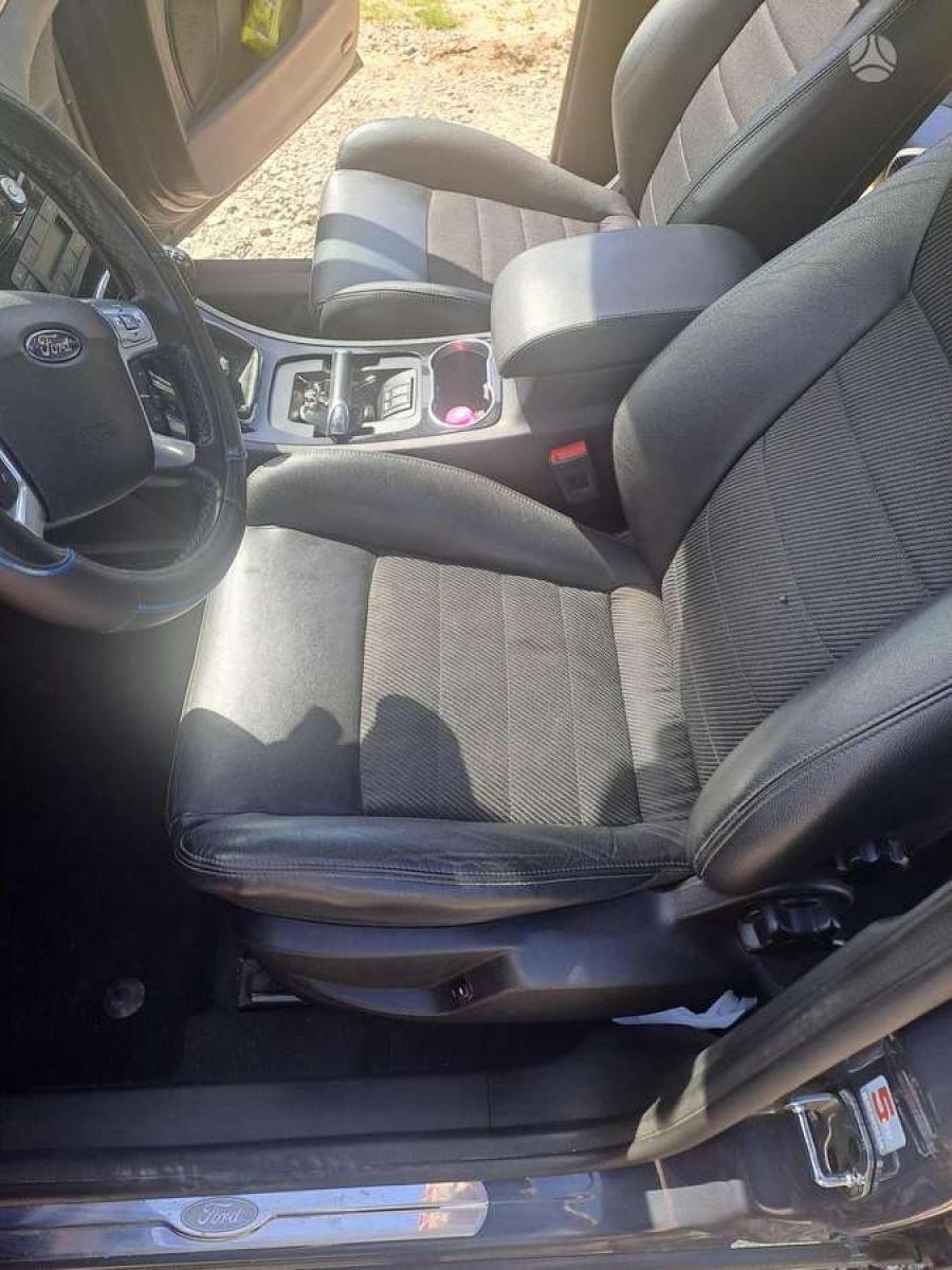 Ford S-Max 2014 Viļņa, ar dzinēja tilpumu 2.00 L un nobraukumu 205 tūkst. km par 5900 €, foto 17 vietnē AUTOMOTO.COM.LV