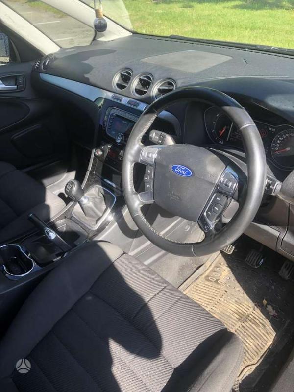 Ford S-Max 2014 in Kaunas, with an engine capacity of 2.00 L and mileage of 128 thousand km for 2300 €, photo 5 on AUTOMOTO.COM.LV