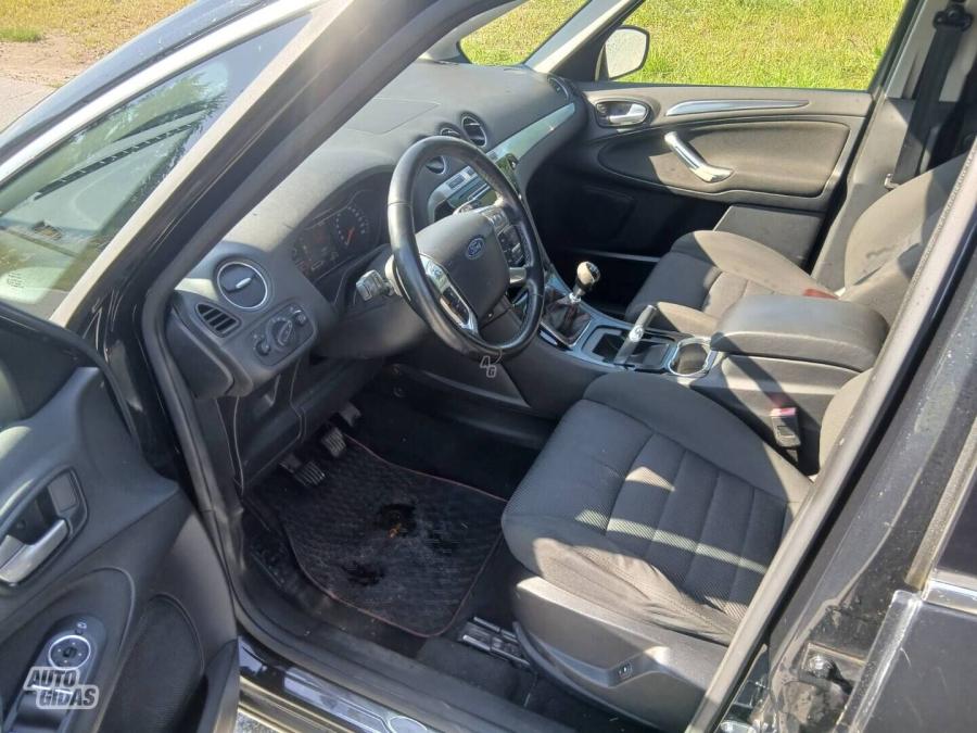 Ford S-Max 2014 in Radviliskis, with an engine capacity of 2.00 L and mileage of 264 thousand km for 5450 €, photo 12 on AUTOMOTO.COM.LV