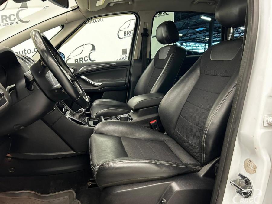 Ford S-Max 2015 in Vilnius, with an engine capacity of 2.00 L and mileage of 260 thousand km for 5600 €, photo 5 on AUTOMOTO.COM.LV