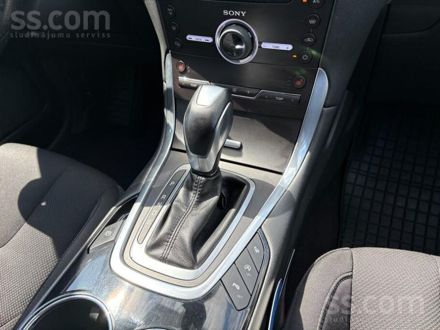 Ford S-Max 2015 Liepāja, ar dzinēja tilpumu 2.00 L un nobraukumu 167 tūkst. km par 8500 €, foto 18 vietnē AUTOMOTO.COM.LV