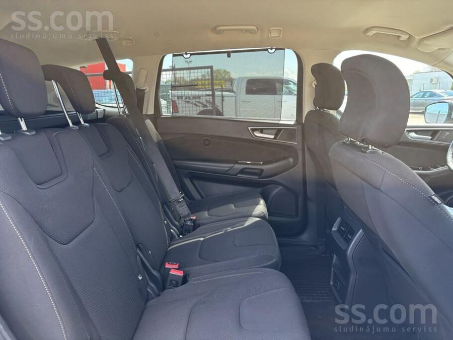 Ford S-Max 2015 Liepāja, ar dzinēja tilpumu 2.00 L un nobraukumu 167 tūkst. km par 8500 €, foto 24 vietnē AUTOMOTO.COM.LV
