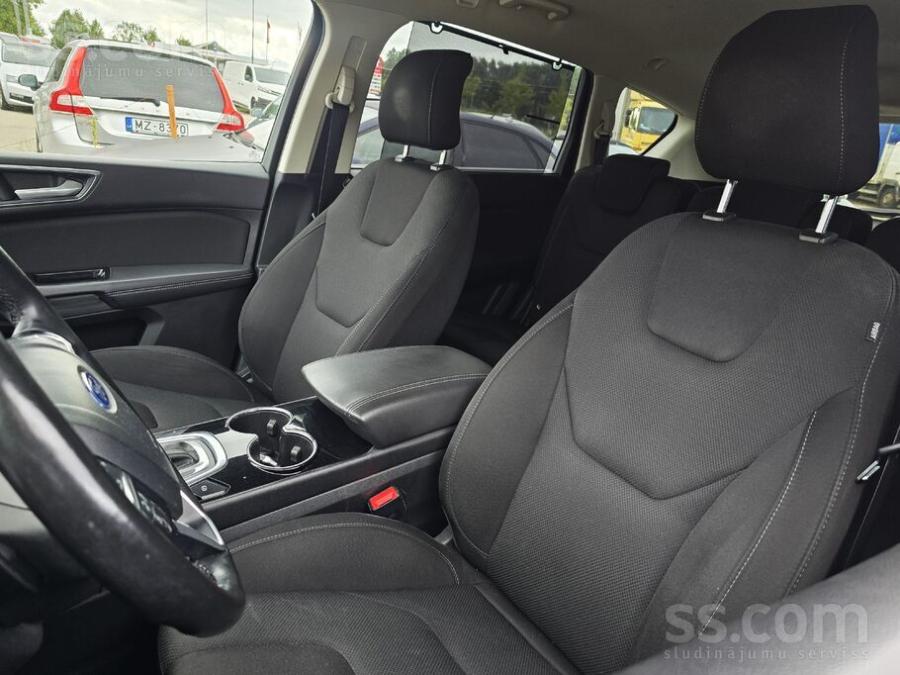 Ford S-Max 2016 in Riga, with an engine capacity of 2.00 L and mileage of 215 thousand km for 7700 €, photo 11 on AUTOMOTO.COM.LV