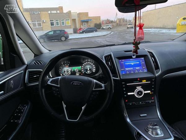 Ford S-Max 2019 in Mazeikiai, with an engine capacity of 2.00 L and mileage of 296 thousand km for 11000 €, photo 5 on AUTOMOTO.COM.LV