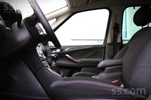 Red Ford S-Max 2006 in Riga, with an engine capacity of 2.00 L and mileage of 0 thousand km for 2995 €, photo 12 on AUTOMOTO.COM.LV
