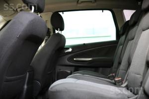 Red Ford S-Max 2006 in Riga, with an engine capacity of 2.00 L and mileage of 0 thousand km for 2995 €, photo 14 on AUTOMOTO.COM.LV
