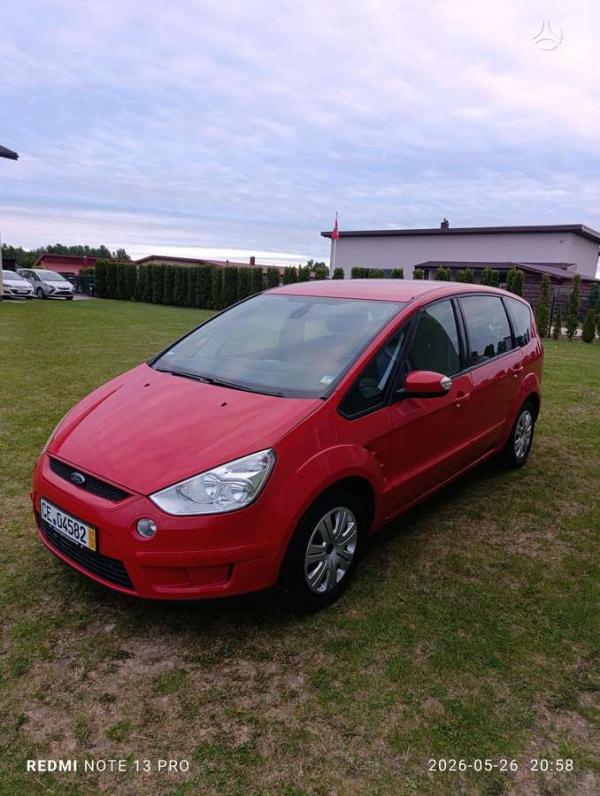 Red Ford S-Max 2006 in Alytus, with an engine capacity of 2.00 L and mileage of 300 thousand km for 2150 €, photo 3 on AUTOMOTO.COM.LV
