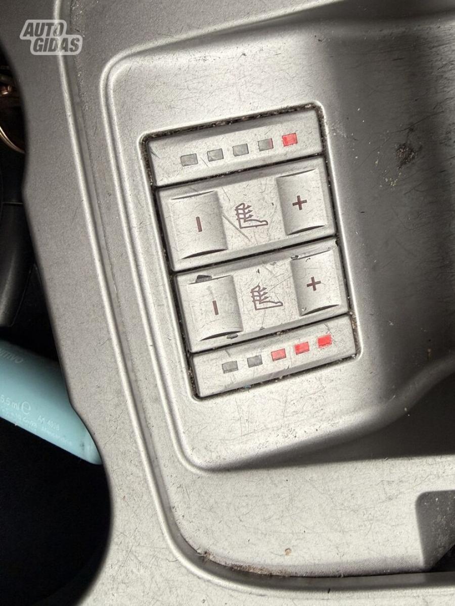 Красный Форд С-Макс 2007 в Шяуляй, объемом двигателя 2.00 л и пробегом 350 тыс. км за 2499 €, фото 17 на AUTOMOTO.COM.LV