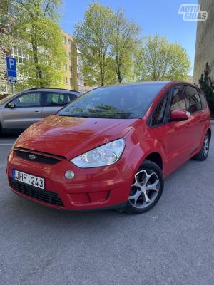 Red Ford S-Max 2007 in Alytus, with an engine capacity of 2.00 L and mileage of 390 thousand km for 2100 €, photo  on AUTOMOTO.COM.LV