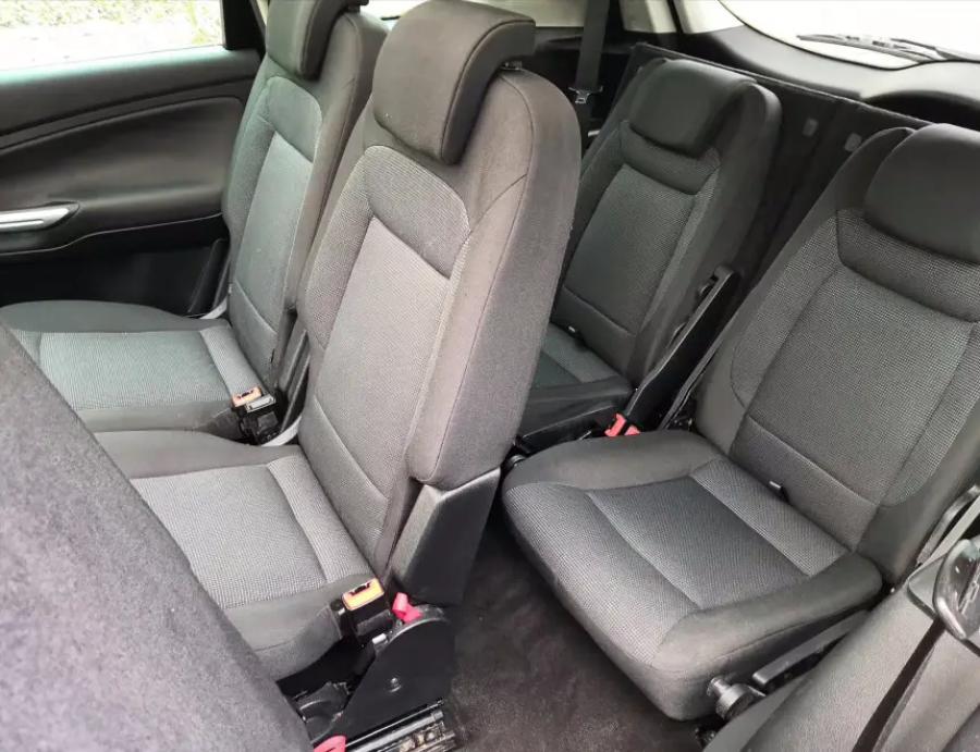 Sarkans Ford S-Max 2007 Rīga, ar dzinēja tilpumu 2.00 L un nobraukumu 253 tūkst. km par 2750 €, foto 11 vietnē AUTOMOTO.COM.LV